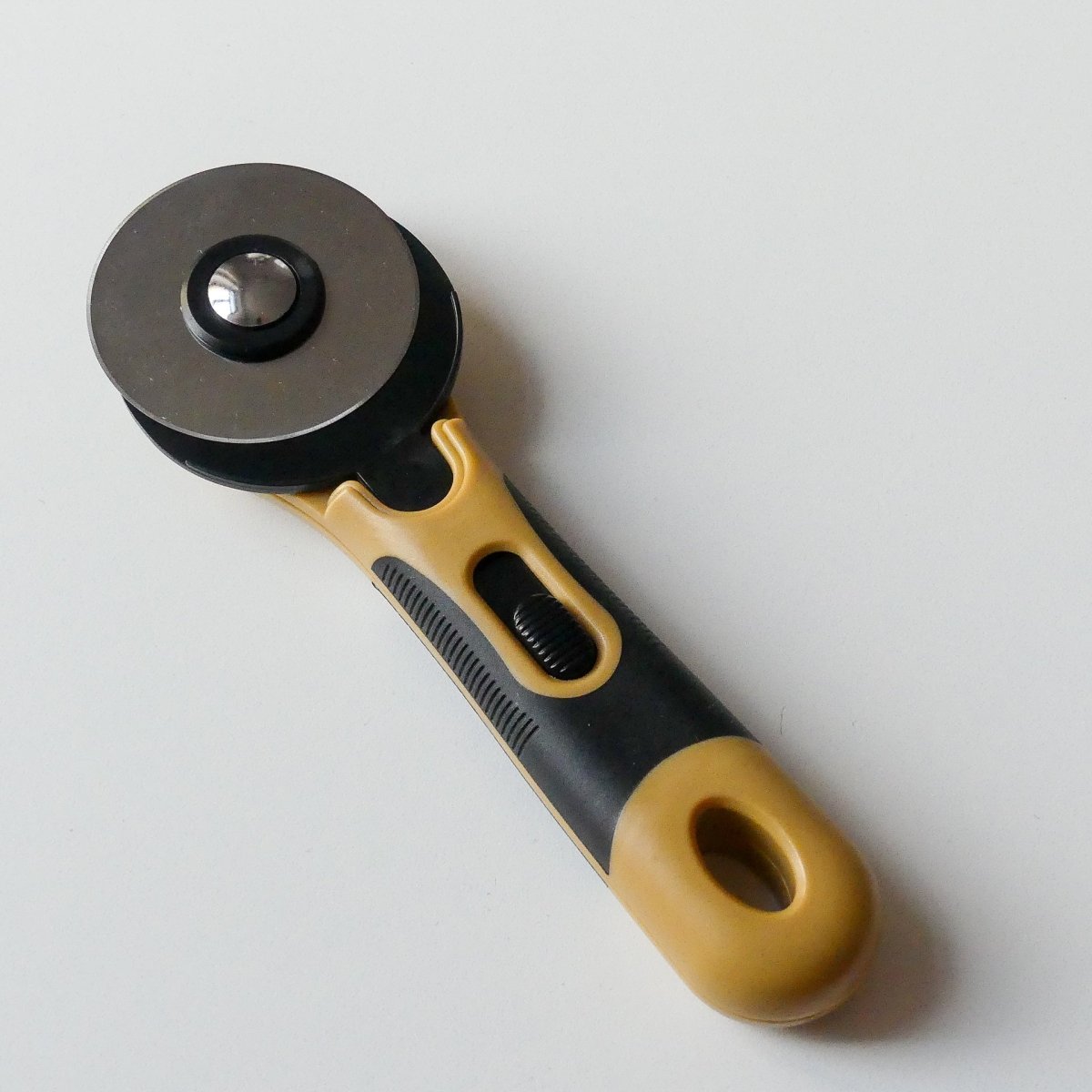 Triple Cut Delight Rotary Cutter Set – MadamSew